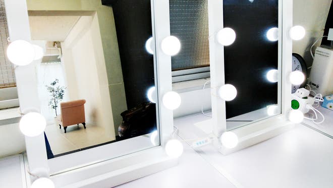 🆕OPEN15%OFF📣自然光×パステル幾何学×黒壁×人が入れるカラフルブース|飯田橋駅1分|撮影用ベッド|MV・コスプレの写真23