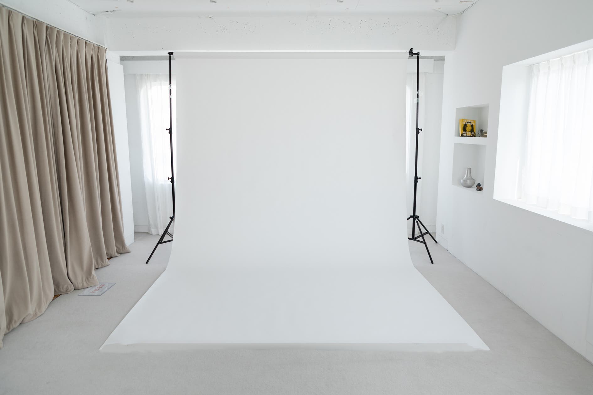 【 駅徒歩１分!!】レトロモダンでミニマルな上質空間・本格プロップ・3面自然光 ・天高2.8M【絨毯】の写真18