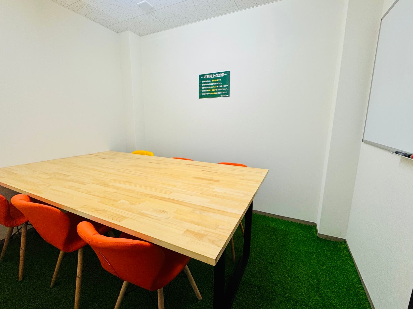 鶴舞線🚇原駅徒歩1分！カフェ内6人個室/グループ勉強・会議・講義に最適/🍱飲食持込OK/ホワイトボード・Wi-Fi・電源完備の写真2