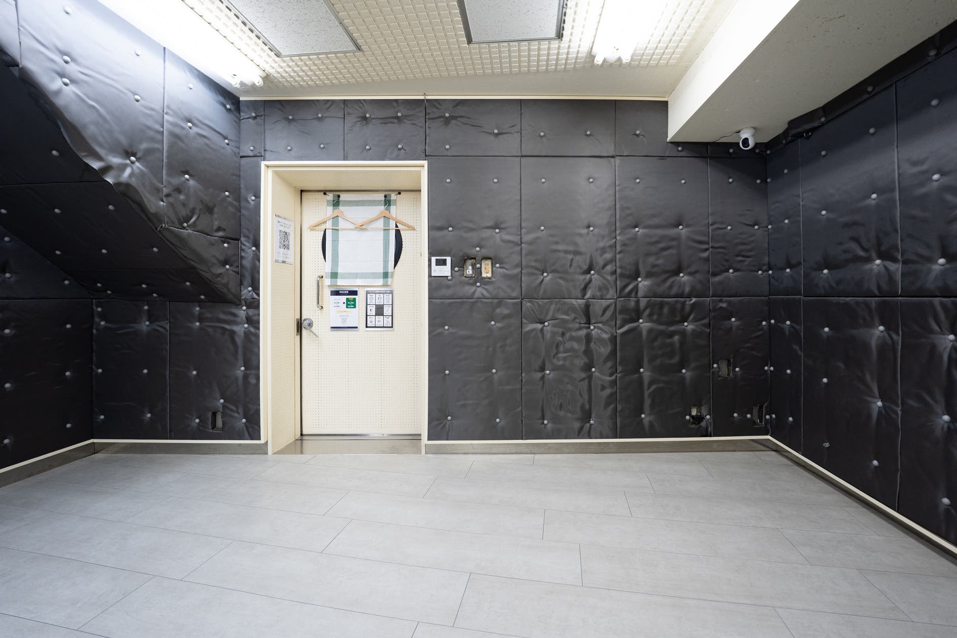 ＼NEW OPEN オープン価格／徒歩1分で地下へ。ダンス練習・撮影・鑑賞・楽器演奏の写真19