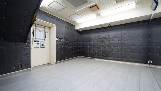 \NEW OPEN オープン価格/徒歩1分で地下へ。ダンス練習・撮影・鑑賞・楽器演奏の写真18