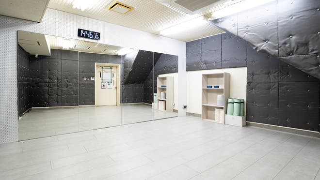 \NEW OPEN オープン価格/徒歩1分で地下へ。ダンス練習・撮影・鑑賞・楽器演奏の写真3