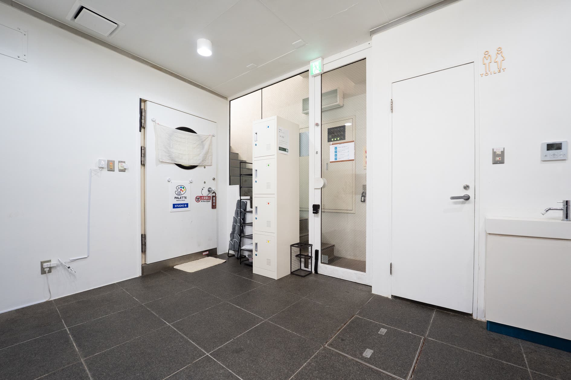 ＼NEW OPEN オープン価格／徒歩1分で地下へ。ダンス練習・撮影・鑑賞・楽器演奏の写真22