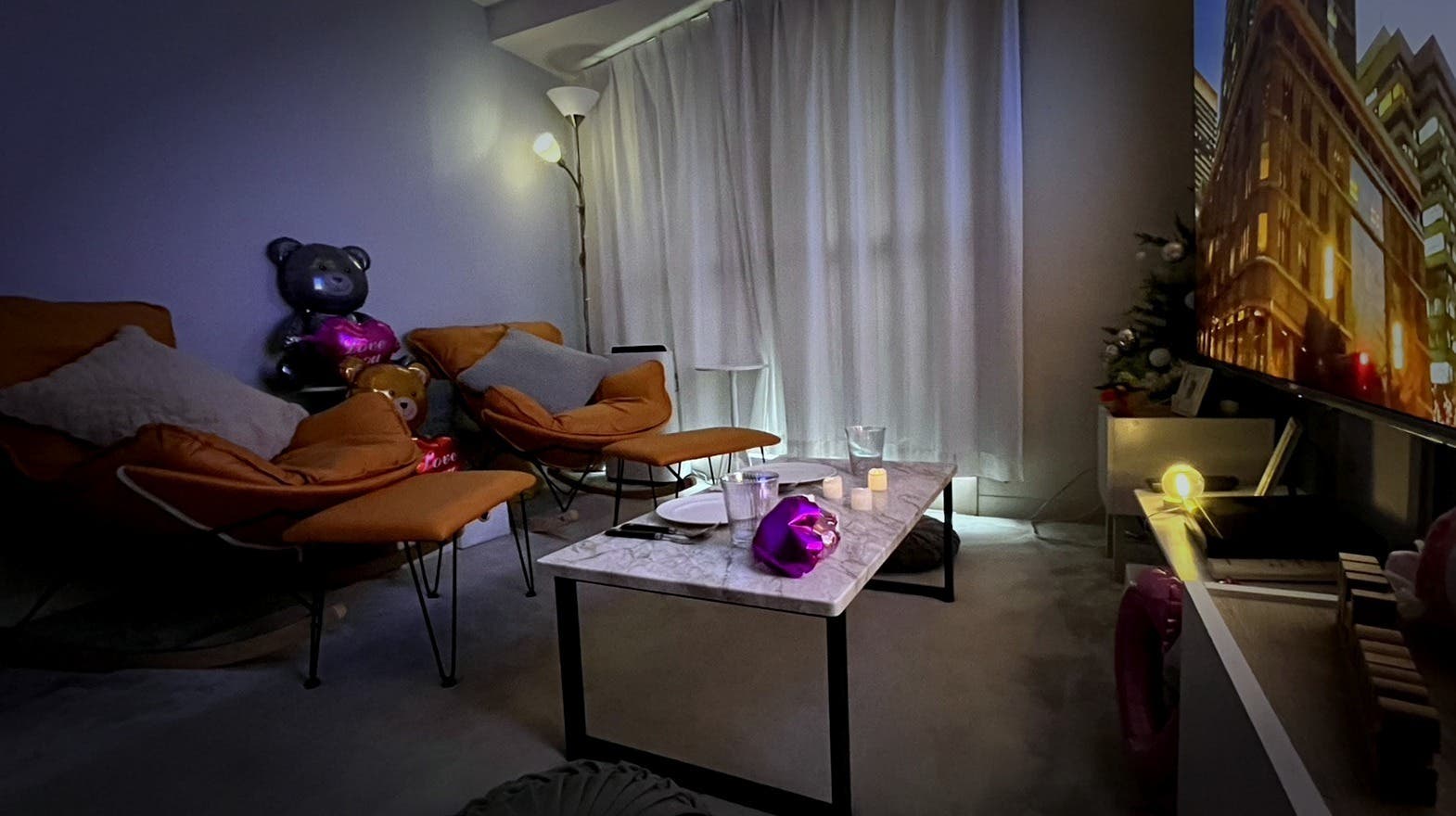 【完全貸切シアター】2名専用｜大画面×ロッキングチェアで映画をひとり占め｜75㌅大型TV｜名古屋駅7分の写真3