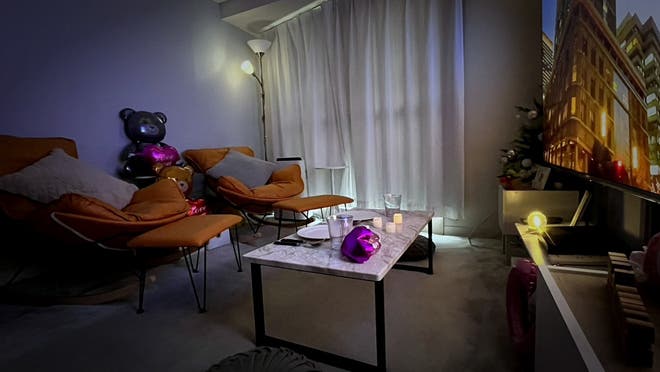 【完全貸切シアター】2名専用|大画面×ロッキングチェアで映画をひとり占め|75㌅大型TV|名古屋駅7分の写真3