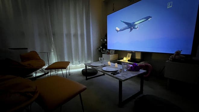 【完全貸切シアター】2名専用|大画面×ロッキングチェアで映画をひとり占め|75㌅大型TV|名古屋駅7分の写真4
