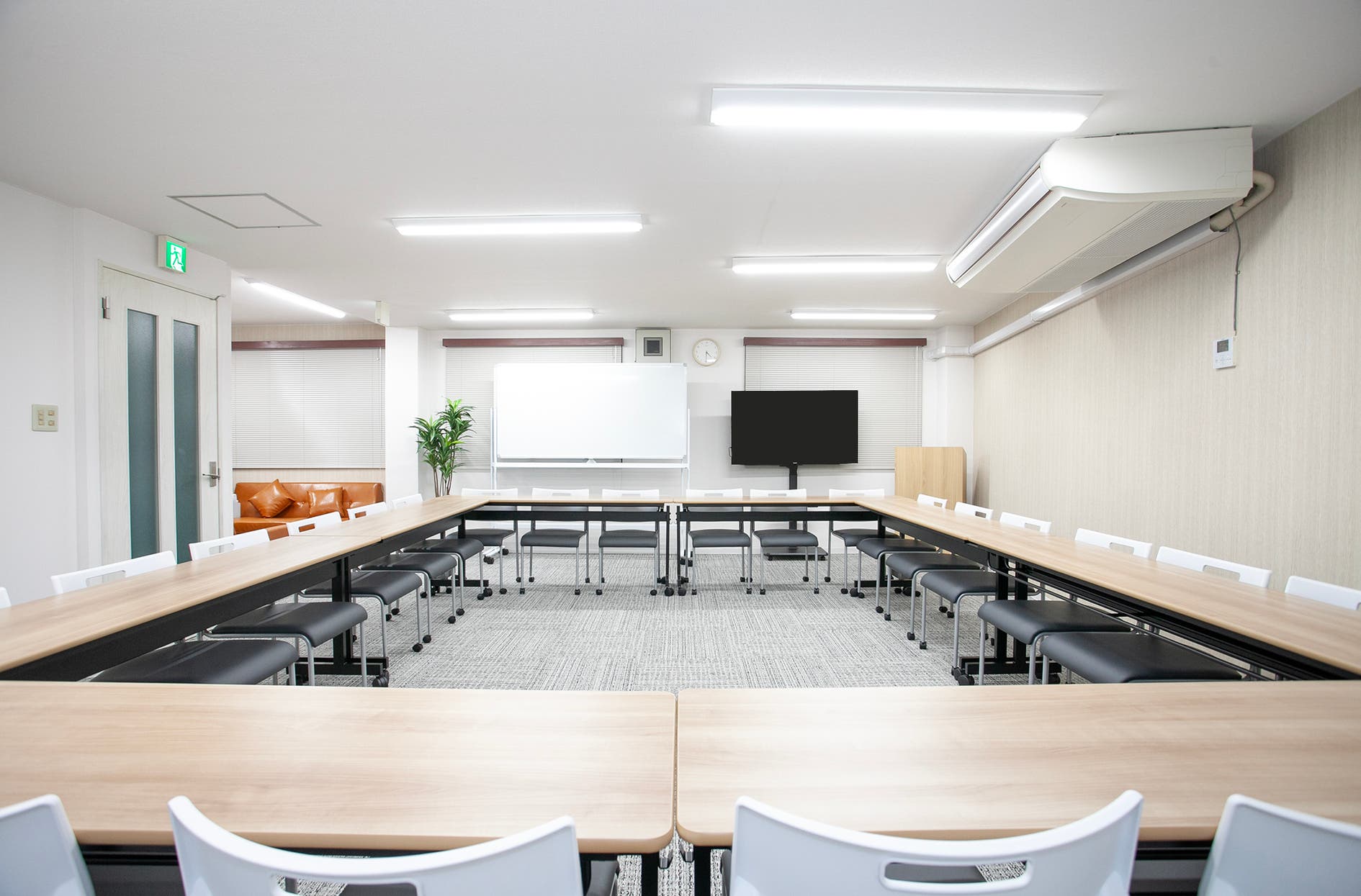 オープン記念価格🌸3月NEWOPEN🌸京急川崎駅3分/JR川崎駅6分/最大30名+19名/ビジネス/ボドゲ/施術ベット8台の写真4