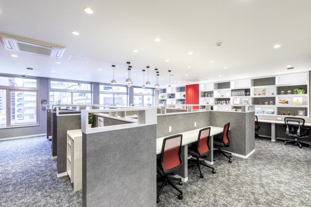 【東梅田駅徒歩3分！】1名用WEB会議ルームA　ウェブ会議/面接/オンラインレッスンにもおすすめ！の写真2