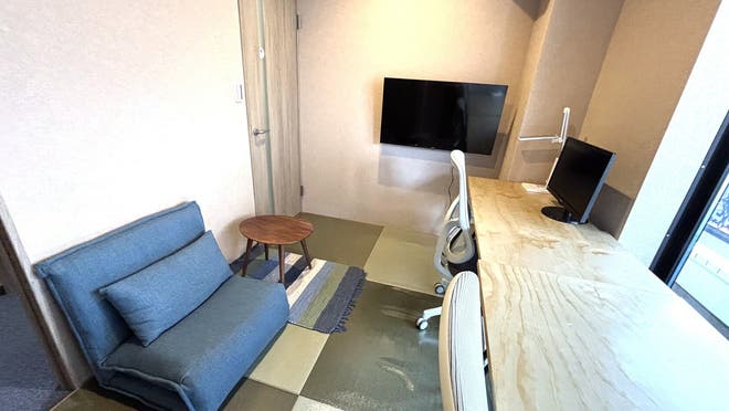 西大井駅徒歩7分/24時間利用可 2名用個室 仕事/会議/勉強 モダンな雰囲気の和室でゆっくり/TV、バルコニーテラス、ソファ の写真3