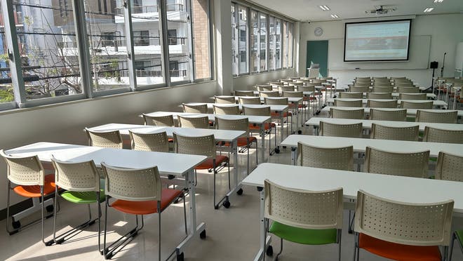 【旭橋駅徒歩5分】定員80+α!プロジェクター含む備品・高速Wi-Fi無料!東町201会議室の写真12