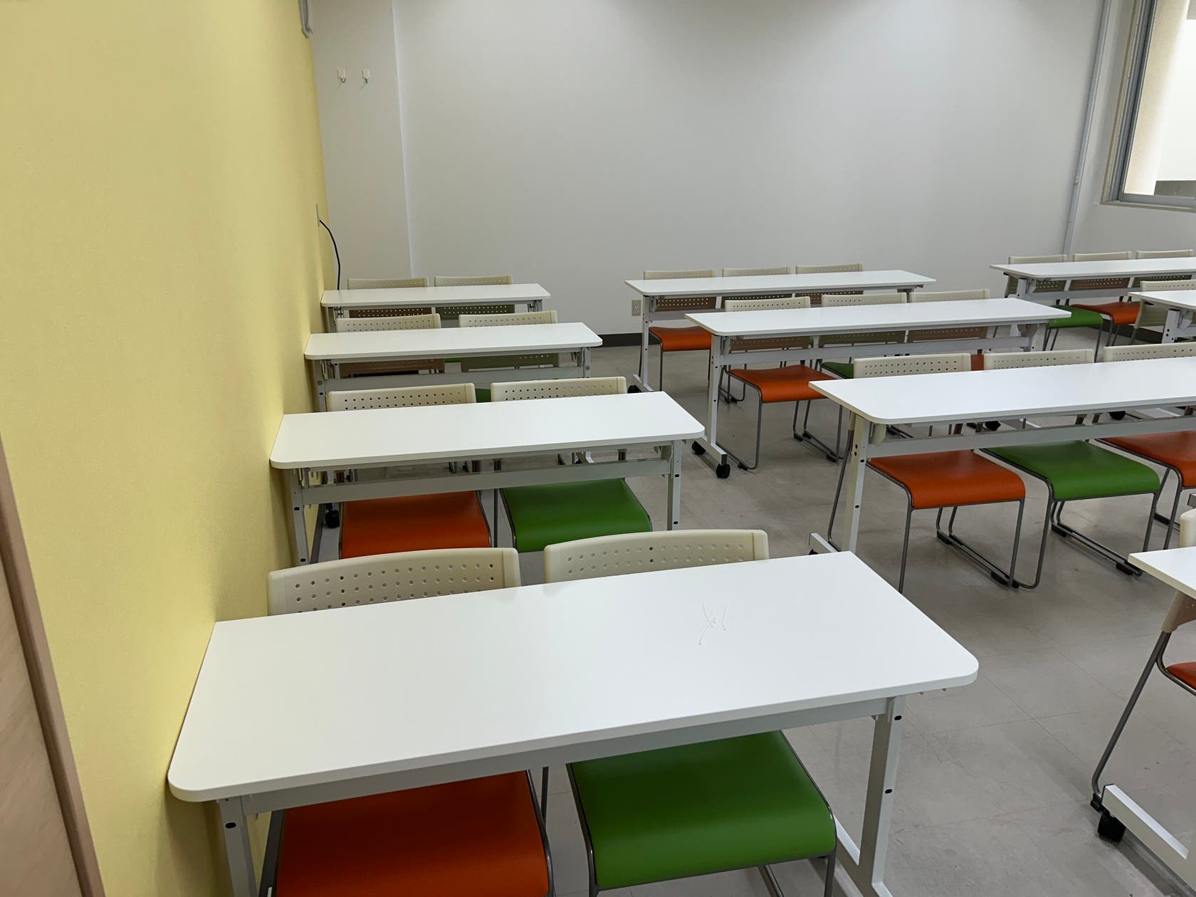 【旭橋駅徒歩5分】定員32＋α！プロジェクター含む備品・高速Wi-Fi無料！東町202会議室の写真22