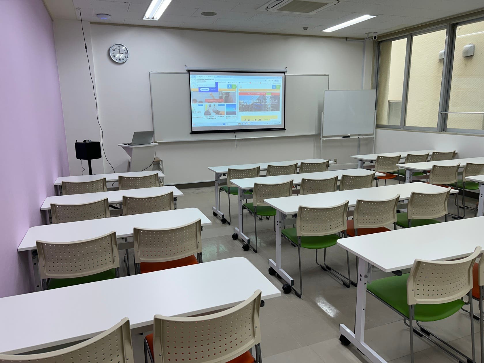 【旭橋駅徒歩5分】定員32＋α！プロジェクター含む備品・高速Wi-Fi無料！東町203会議室の写真2