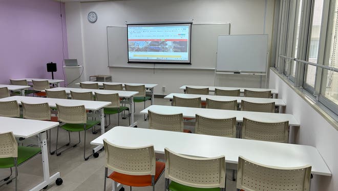 【旭橋駅徒歩5分】定員32+α!プロジェクター含む備品・高速Wi-Fi無料!東町203会議室の写真8