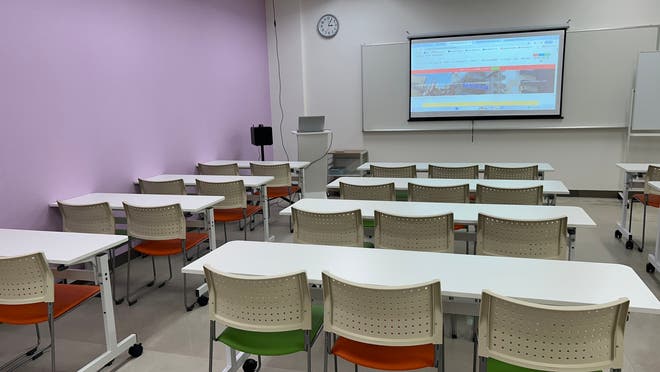 【旭橋駅徒歩5分】定員32+α!プロジェクター含む備品・高速Wi-Fi無料!東町203会議室の写真9