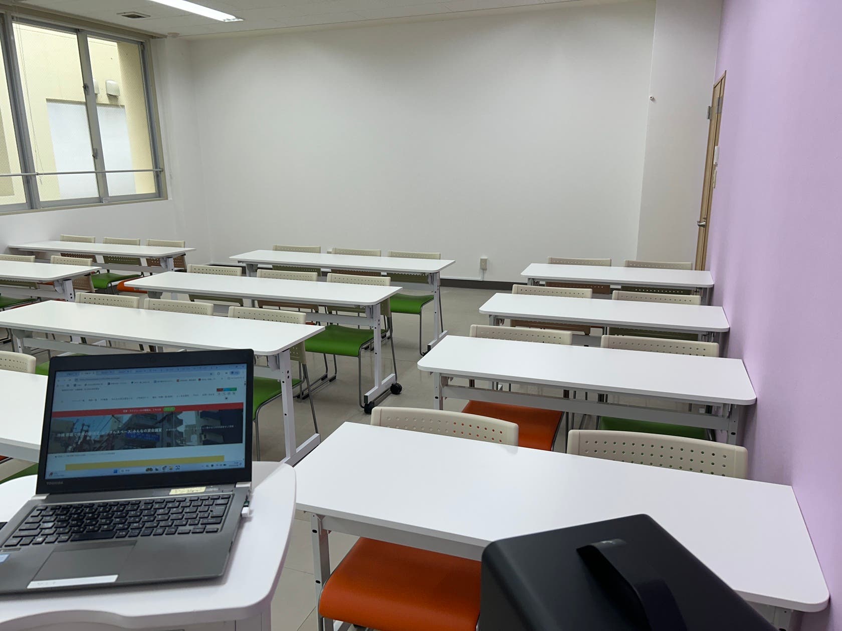 【旭橋駅徒歩5分】定員32＋α！プロジェクター含む備品・高速Wi-Fi無料！東町203会議室の写真24