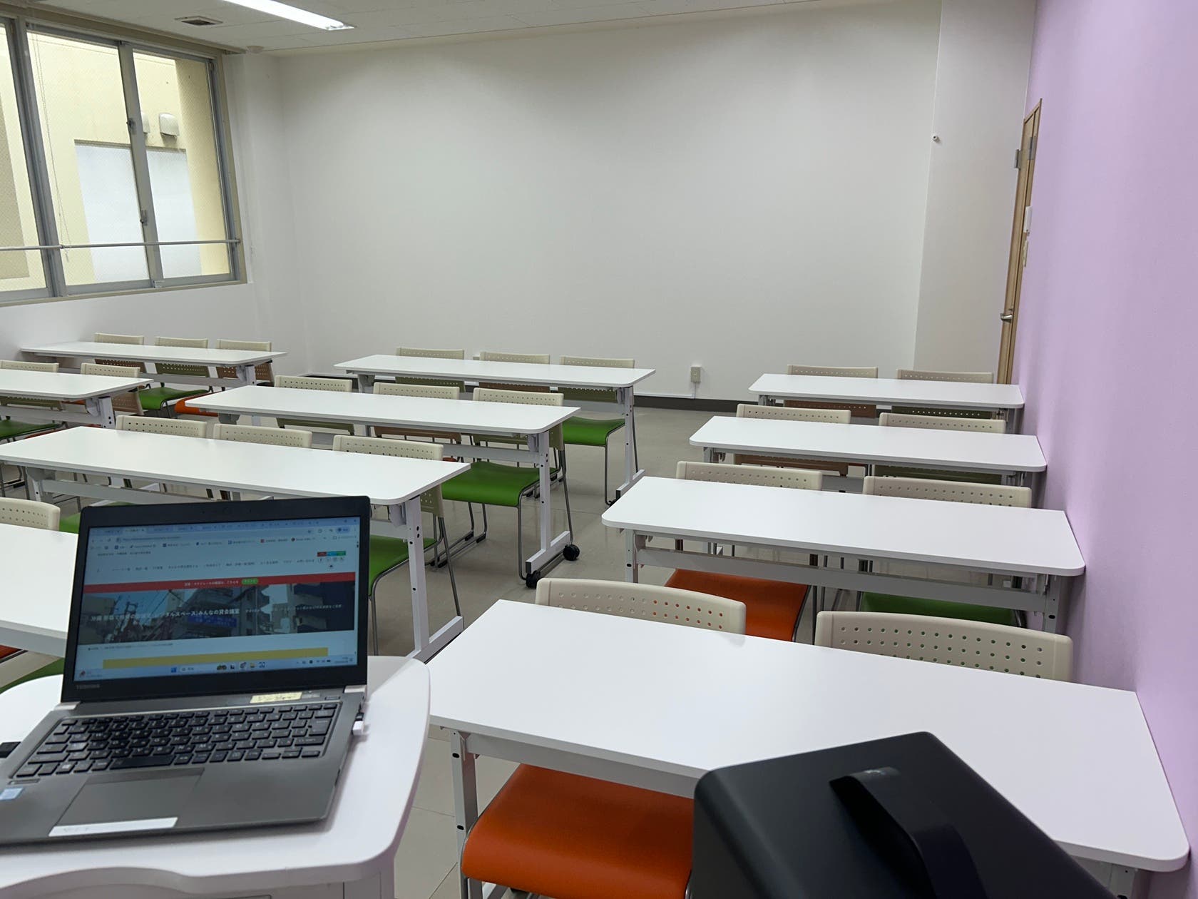 【旭橋駅徒歩5分】定員32＋α！プロジェクター含む備品・高速Wi-Fi無料！東町203会議室の写真26