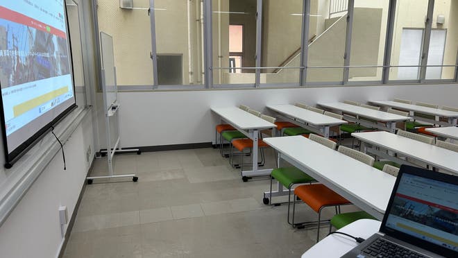 【旭橋駅徒歩5分】定員32+α!プロジェクター含む備品・高速Wi-Fi無料!東町203会議室の写真5