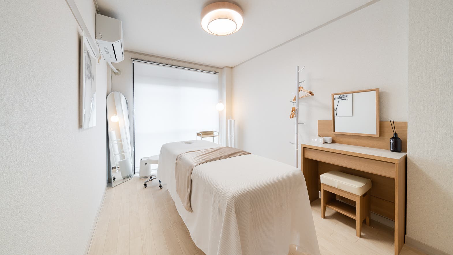 🌼[NEW OPEN]🌼✨自由が丘7分✨ エステ、整体、美容向け プライベート隠れ家サロンの写真1