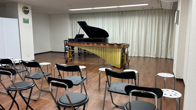 サロンコンサートや小さな発表会、ワークショップなどイベント等に最適♪ グランドピアノ・マリンバ常設!の写真3