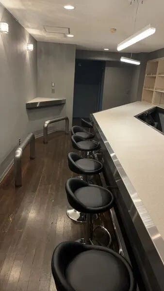 【新宿三丁目駅 徒歩3分】CM・ロケ・ドラマ・YouTube📸商品撮影・ポートレート🌟間借りスナック・女子会・イベント✨の写真15