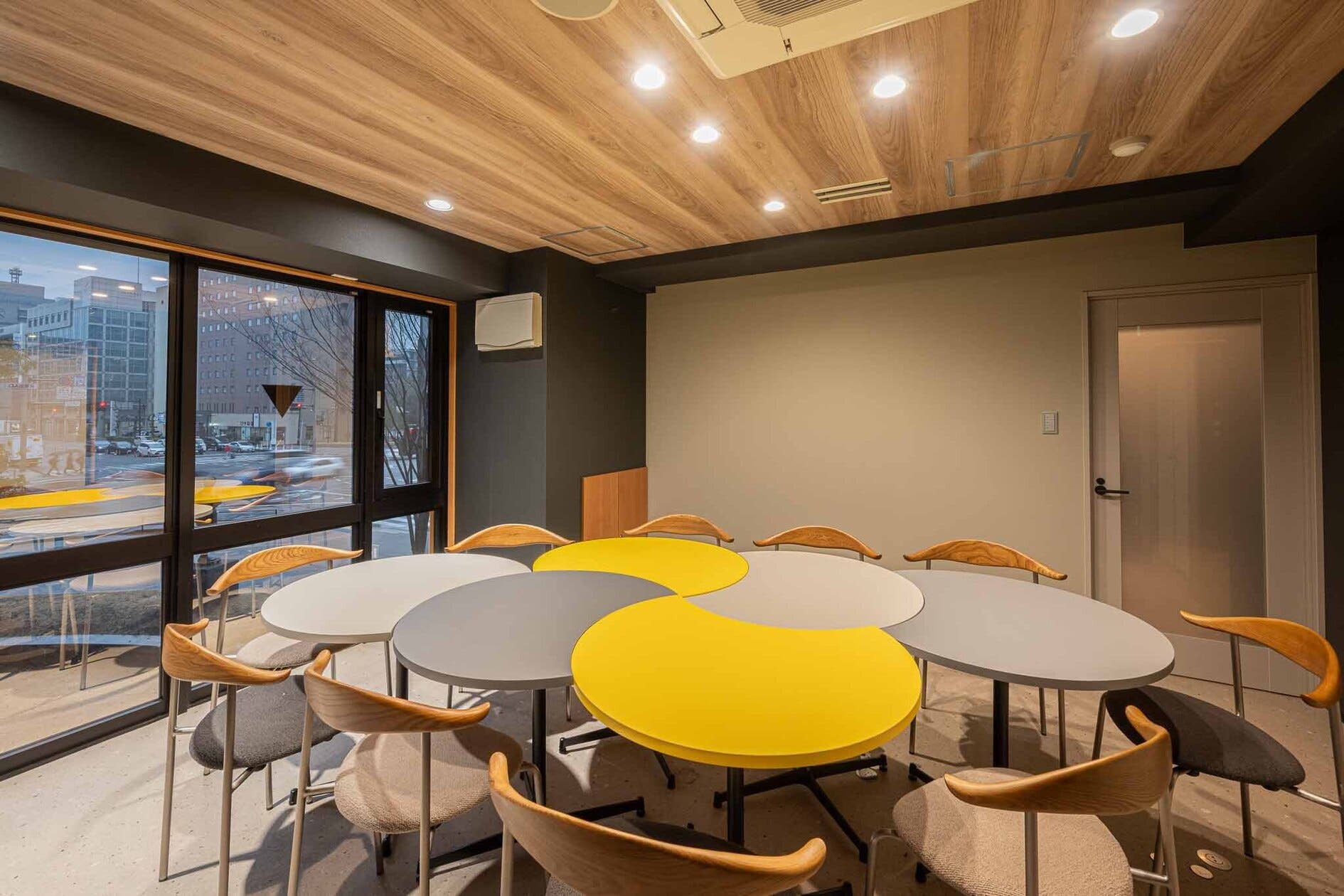 (期間限定オープニング価格⭐)駅より徒歩10分。大分中心部に位置！気軽に使える多目的スペース2の写真4