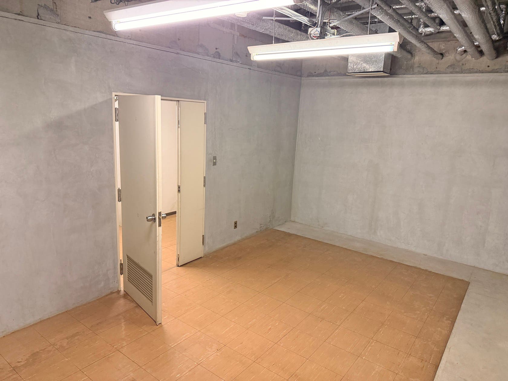 地下フロア貸しプラン｜飯田橋駅徒歩2分学校跡地のレンタルスペース／撮影、セミナー、ポップアップなどの写真8