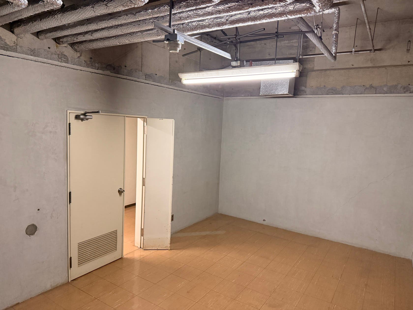 地下フロア貸しプラン｜飯田橋駅徒歩2分学校跡地のレンタルスペース／撮影、セミナー、ポップアップなどの写真10