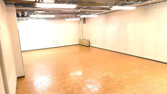 地下フロア貸しプラン|飯田橋駅徒歩2分学校跡地のレンタルスペース/撮影、セミナー、ポップアップなどの写真1