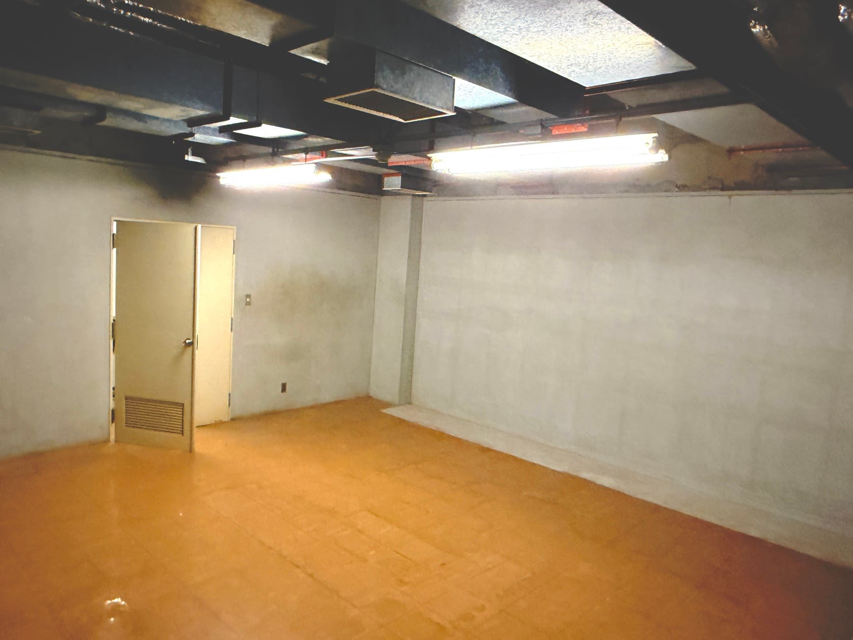 地下フロア貸しプラン｜飯田橋駅徒歩2分学校跡地のレンタルスペース／撮影、セミナー、ポップアップなどの写真12