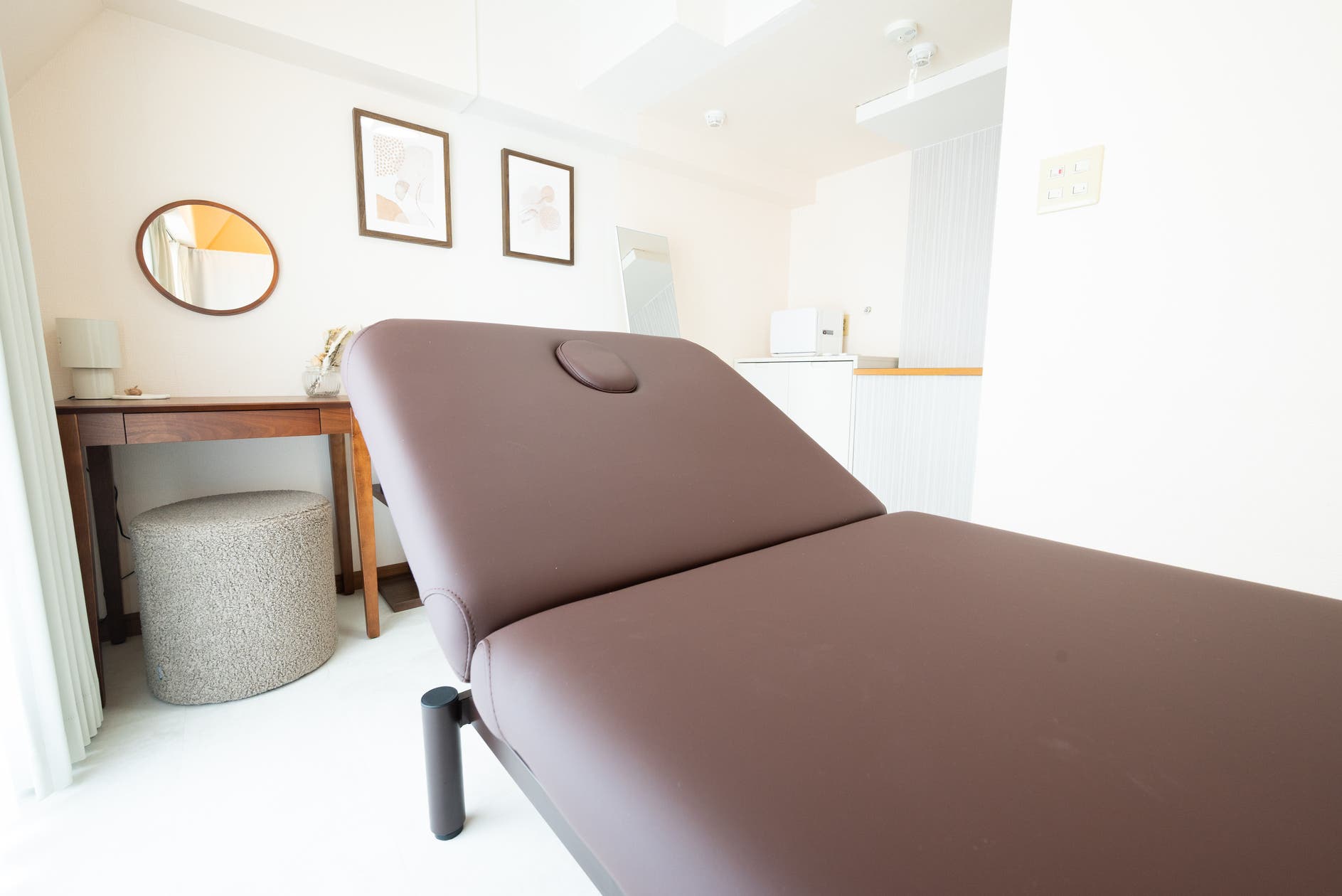 千葉駅、栄町駅、葭川公園駅、東千葉駅の4つの駅から徒歩10分以内のレンタルサロンの写真5