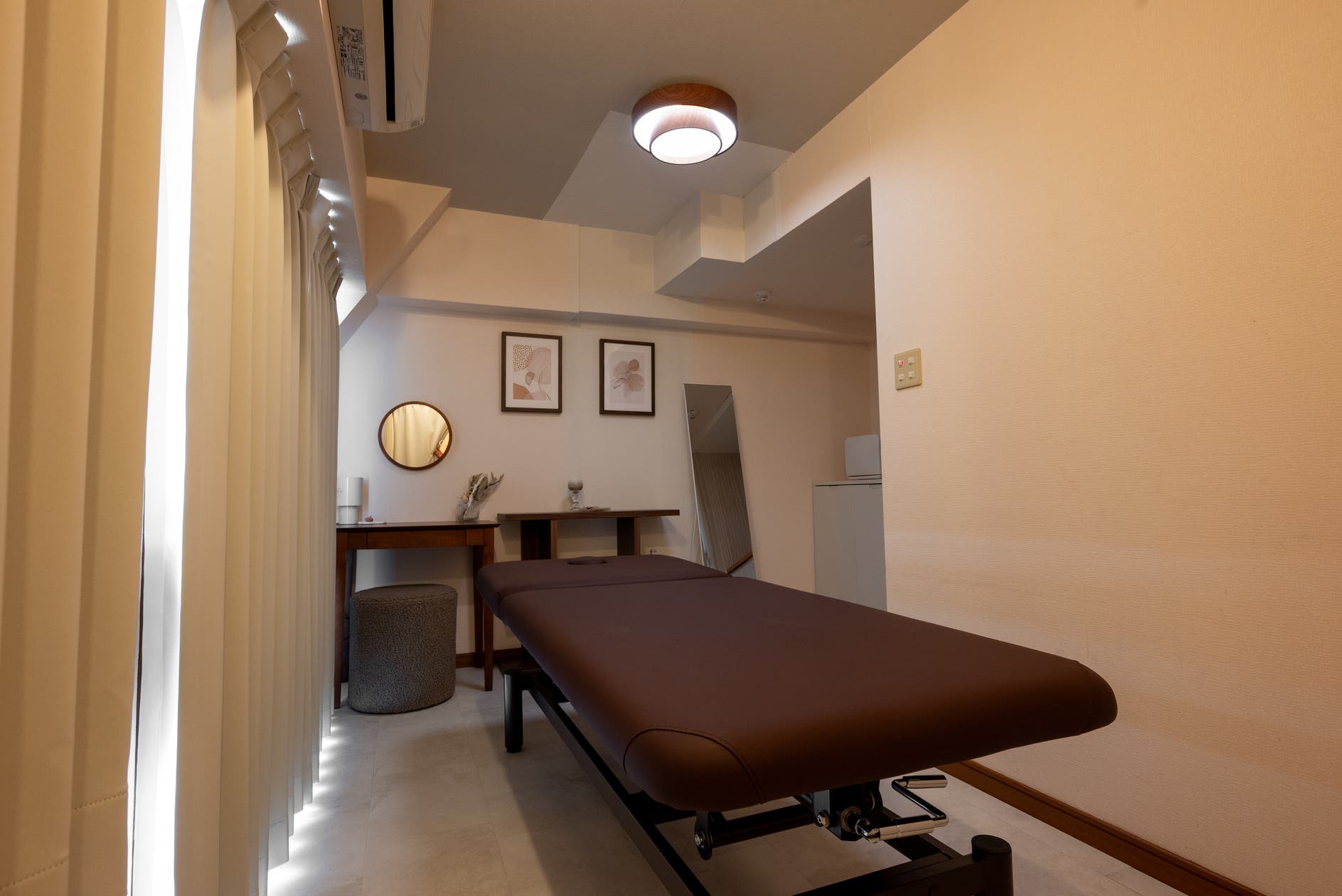 千葉駅、栄町駅、葭川公園駅、東千葉駅の4つの駅から徒歩10分以内のレンタルサロンの写真22