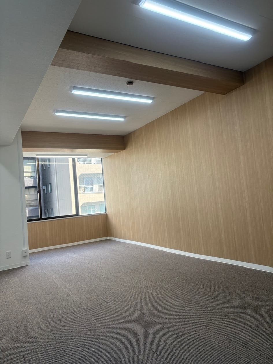 【西中島南方駅徒歩1分/自然光】おしゃれな角部屋🌿会議・撮影・配信・セミナーに/ナチュラル北欧風✨の写真1