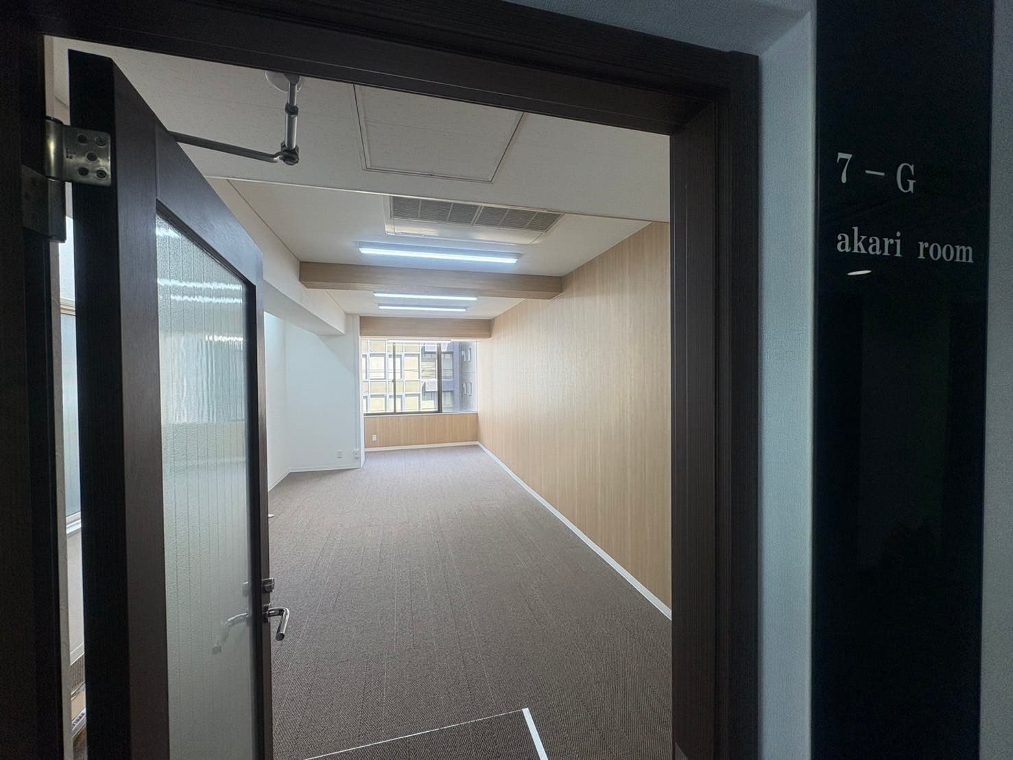 【西中島南方駅徒歩1分/自然光】おしゃれな角部屋🌿会議・撮影・配信・セミナーに/ナチュラル北欧風✨の写真3