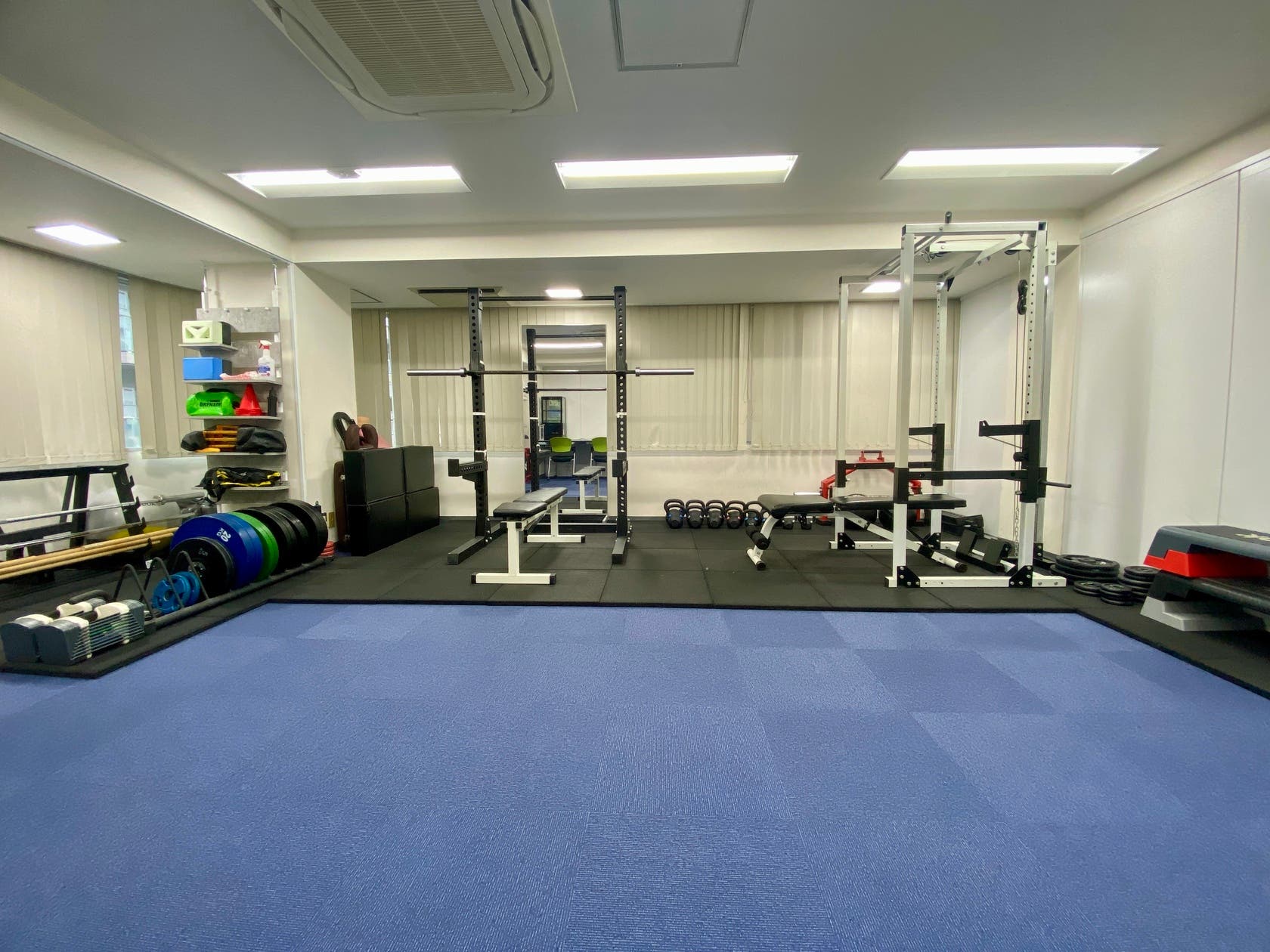 【東日本橋エリア】パーソナルトレーニングにおすすめ/レンタルジム/機材完備/無料Wi-Fiあり/セミナー利用/会議におすすめの写真3