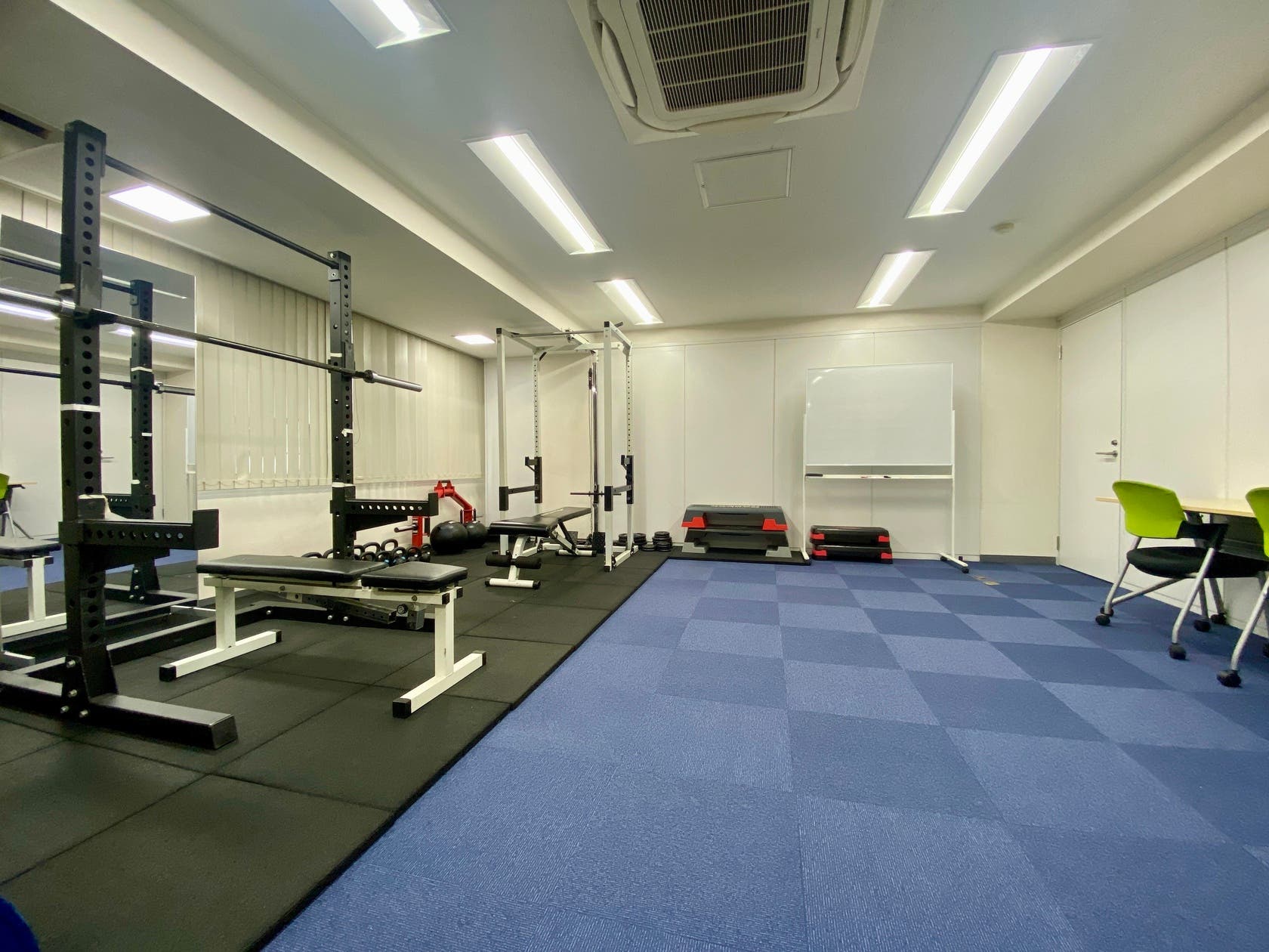 【東日本橋エリア】パーソナルトレーニングにおすすめ/レンタルジム/機材完備/無料Wi-Fiあり/セミナー利用/会議におすすめの写真4