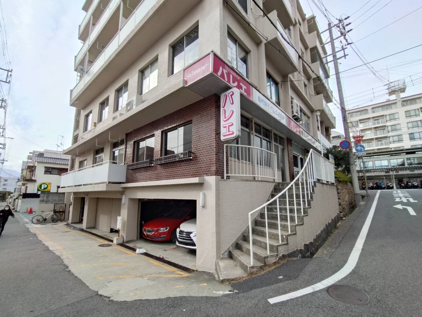 六甲駅1分🚅100㎡広々ダンススタジオ💃大型ミラー有｜最大20名｜更衣室有｜ヨガマット・ゴミ処理無料✨の写真2