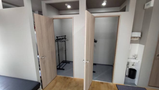 六甲駅1分🚅100㎡広々ダンススタジオ💃大型ミラー有|最大20名|更衣室有|ヨガマット・ゴミ処理無料✨の写真12