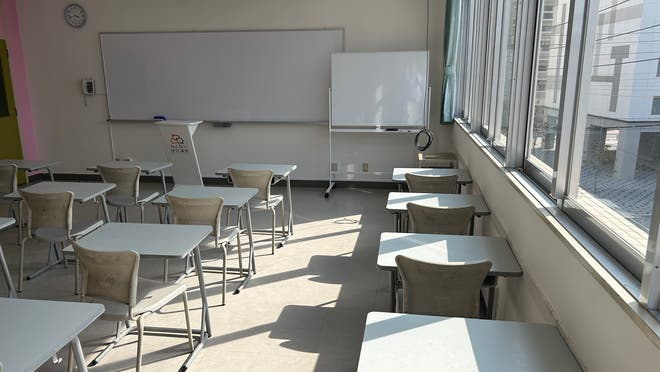 【旭橋駅徒歩5分】定員25+α!プロジェクター含む備品・高速Wi-Fi無料!東町302会議室の写真19