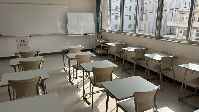 【旭橋駅徒歩5分】定員25+α!プロジェクター含む備品・高速Wi-Fi無料!東町302会議室の写真3