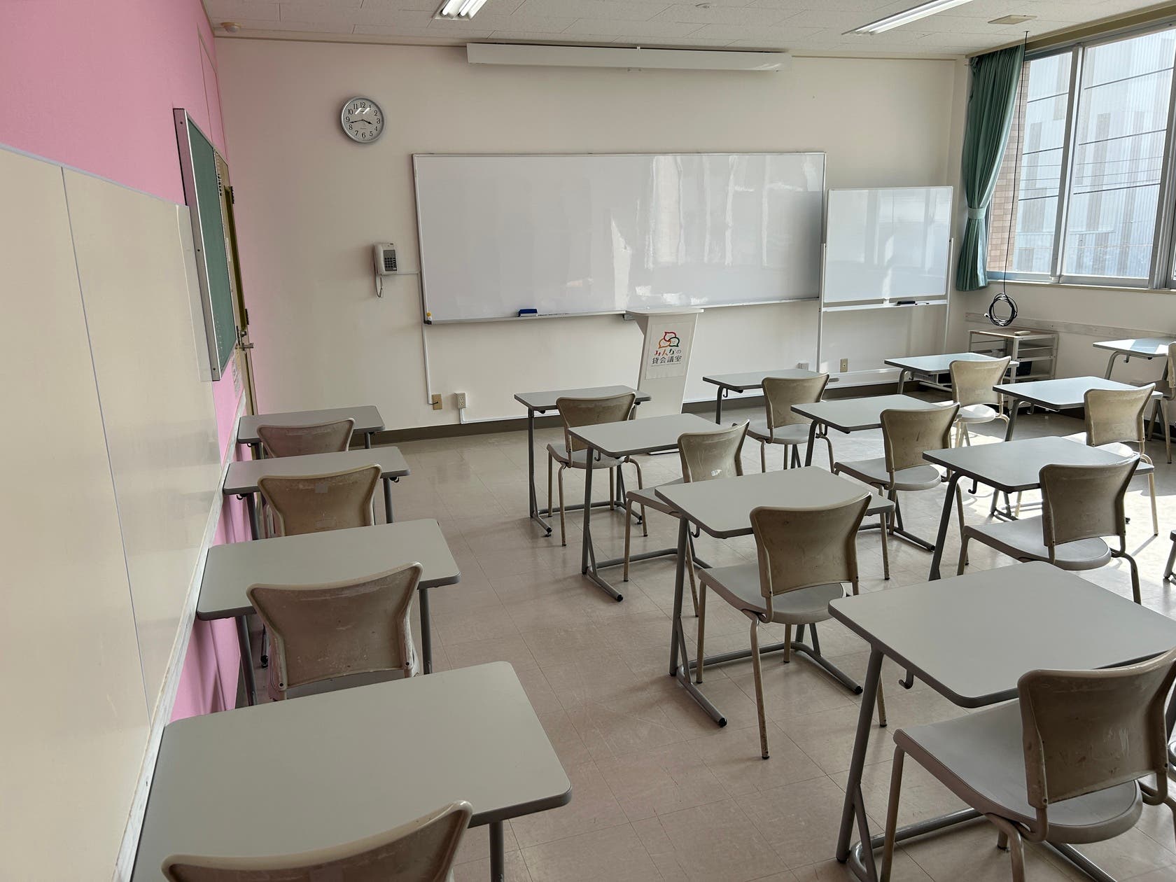 【旭橋駅徒歩5分】定員25＋α！プロジェクター含む備品・高速Wi-Fi無料！東町302会議室の写真4