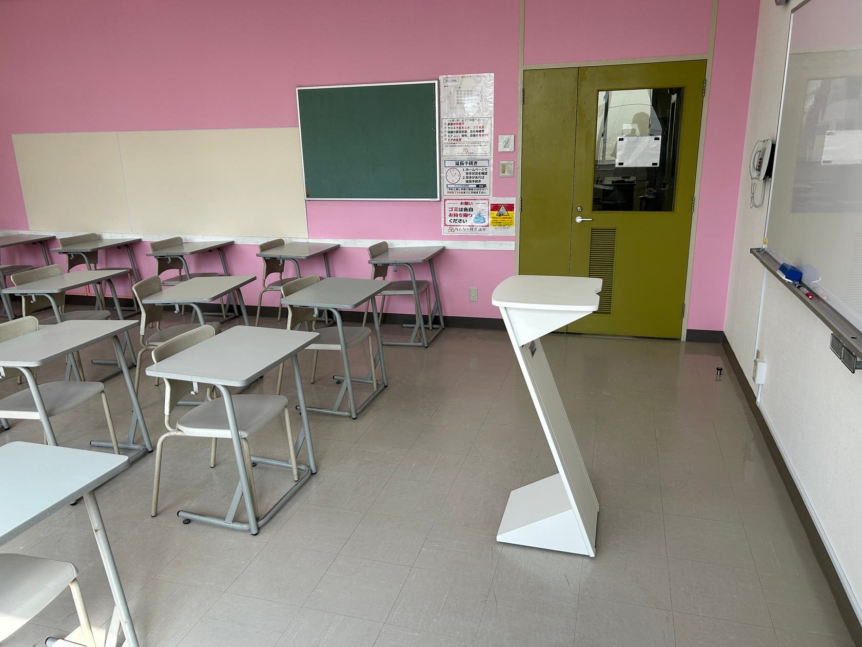 【旭橋駅徒歩5分】定員25＋α！プロジェクター含む備品・高速Wi-Fi無料！東町302会議室の写真21