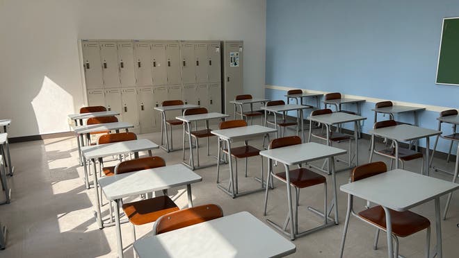 【旭橋駅徒歩5分】定員25+α!プロジェクター含む備品・高速Wi-Fi無料!東町301会議室の写真3