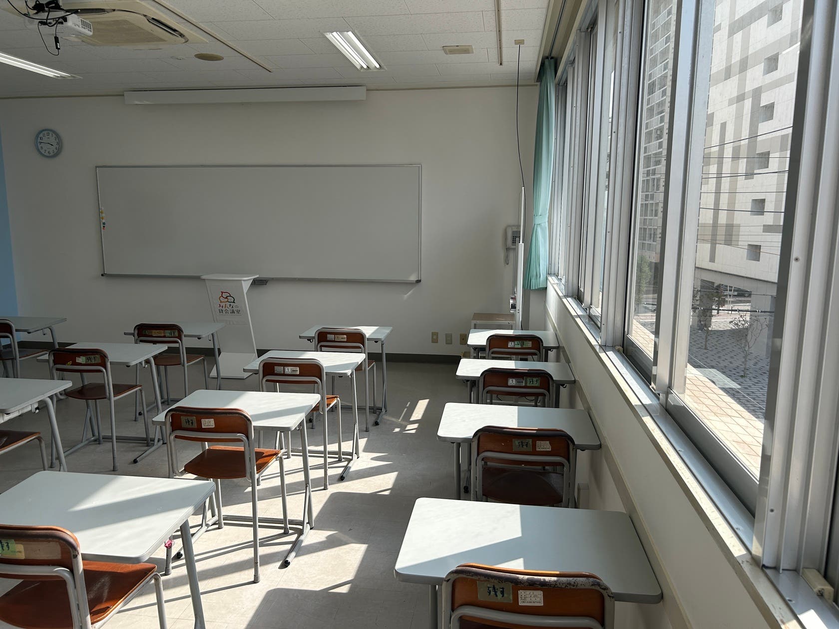 【旭橋駅徒歩5分】定員25＋α！プロジェクター含む備品・高速Wi-Fi無料！東町301会議室の写真17