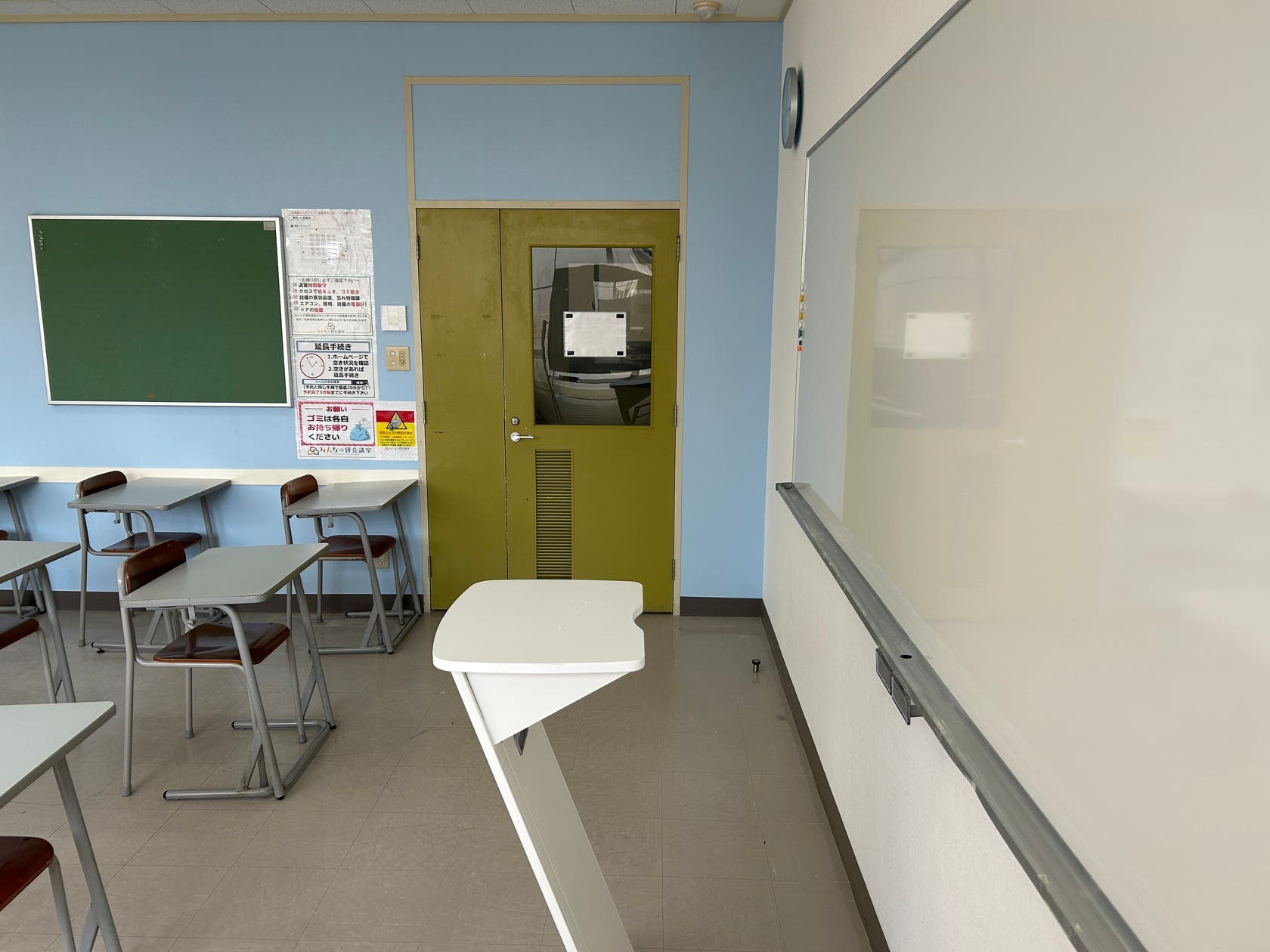 【旭橋駅徒歩5分】定員25＋α！プロジェクター含む備品・高速Wi-Fi無料！東町301会議室の写真5