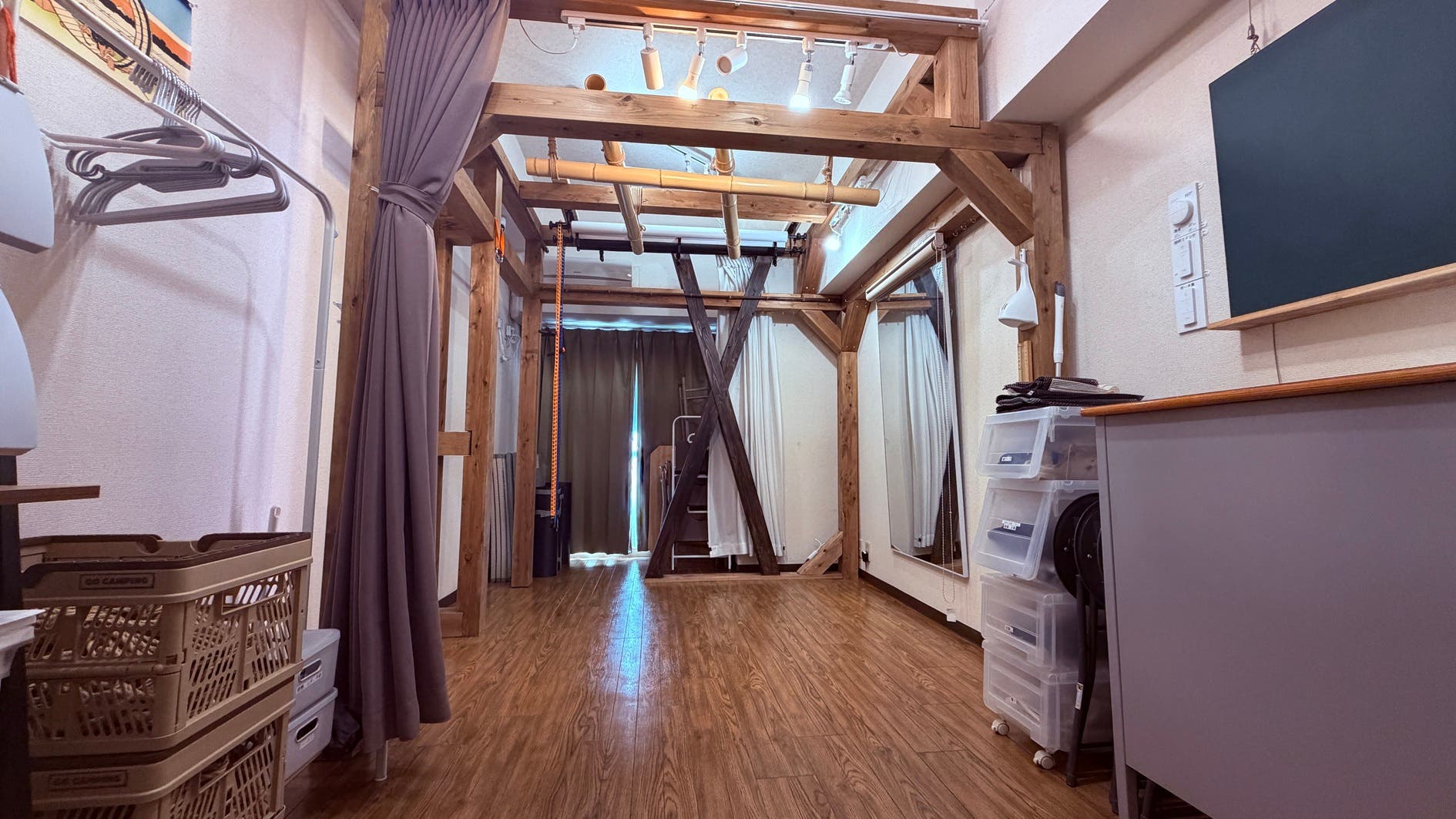 上前津｜本格機材完備・完全個室のワンルーム撮影スタジオの写真1