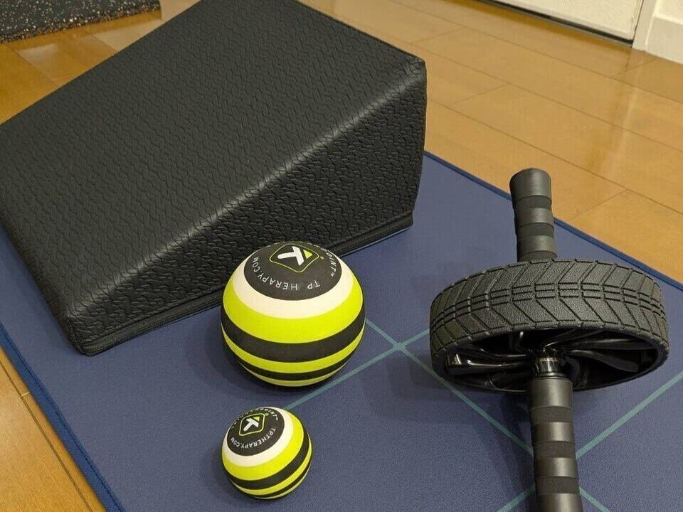 《外苑前駅徒歩6分》青山一等地にある清潔感あるレンタルジム　5in1ラック有　『レンタルジムGlitteR 南青山店ブースB』の写真10