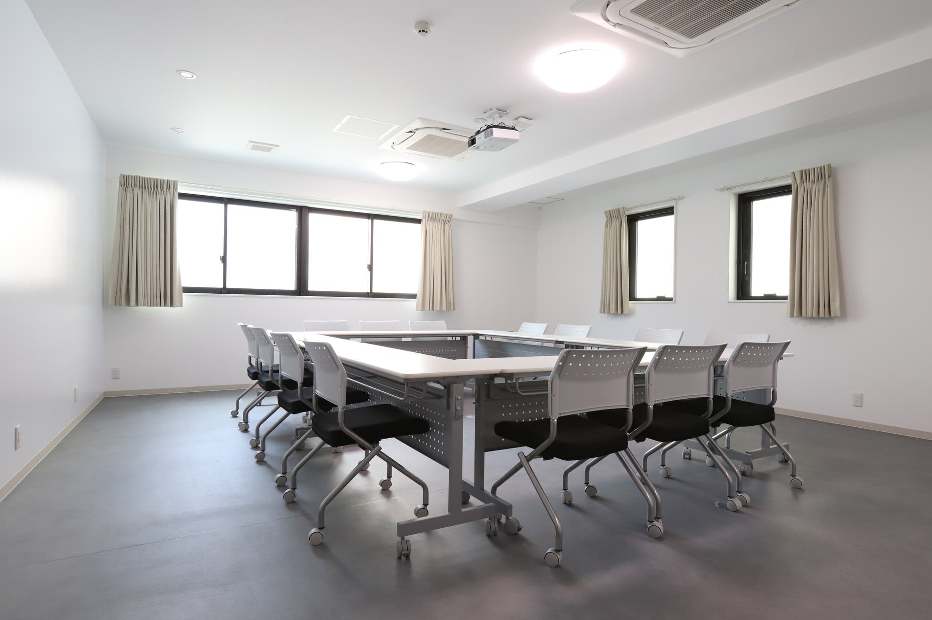 根津駅徒歩６分・54平米の多目的ルーム+喫煙室の写真5