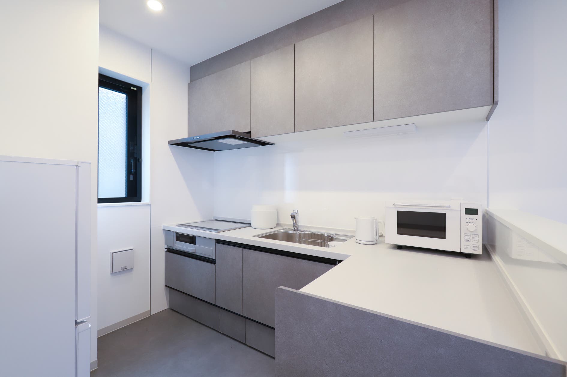 根津駅徒歩６分・54平米の多目的ルーム+喫煙室の写真2