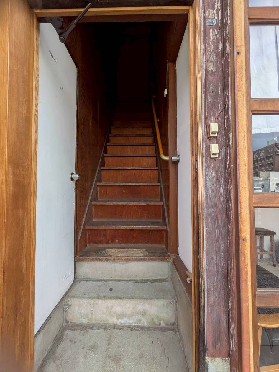 【箱崎駅 東口徒歩2分】24時間OK！コーヒーの香りに包まれる無人レンタルスペース（Wi-Fi・エアコン完備）の写真4