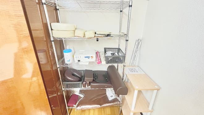 RENEW<カラフルスペース🌈>【室内動画あり】⭐️明るく(南向大窓)広く(40㎡)快適⭐️大型鏡・ホワイトボード2台の写真15